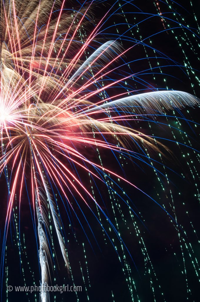 Photographing Fireworks – Misadventures in Photography